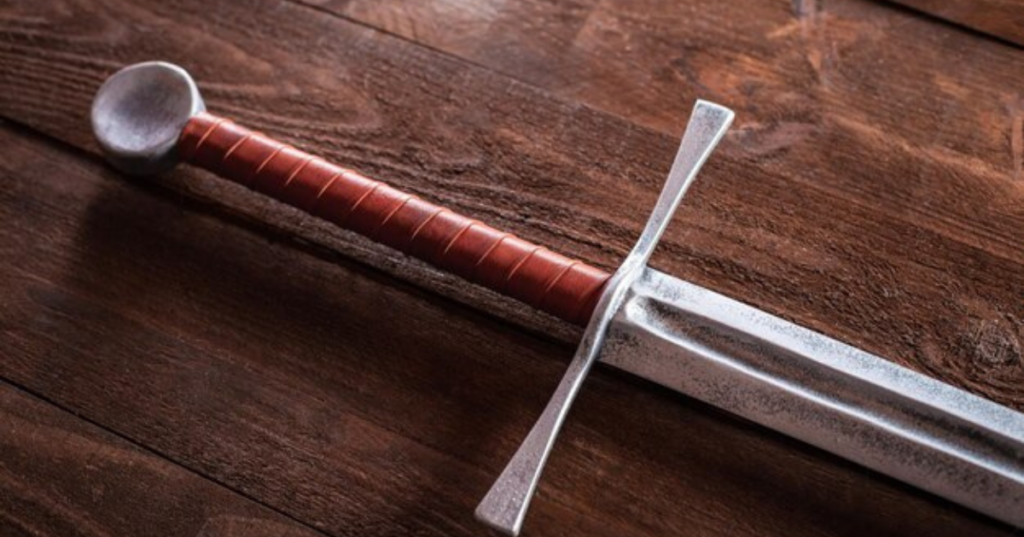 Arming Sword: A Comprehensive Guide to the Medieval Weapon - Venison ...